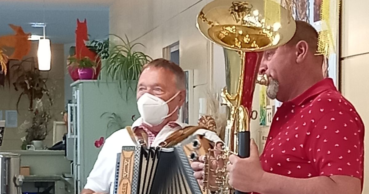 Gemeinsam in den Herbst schunkeln - Volkshilfe